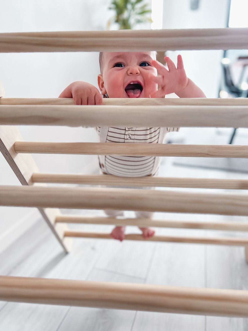 Pikipiki | Folding Climbing Frame | Pikler Triangle